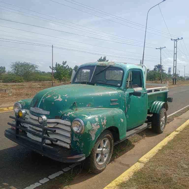 JUAN «PIPUQUI» SUÁREZ ANDA POR VALLE DE LA PASCUA CON LA PERICA Y SU ...
